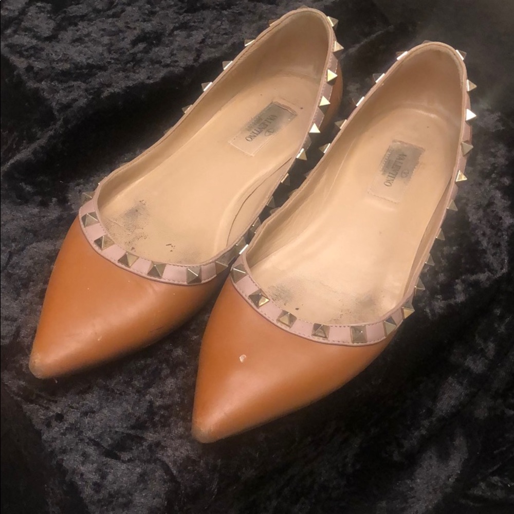 Camel Valentino Rockstud Flats - Gem